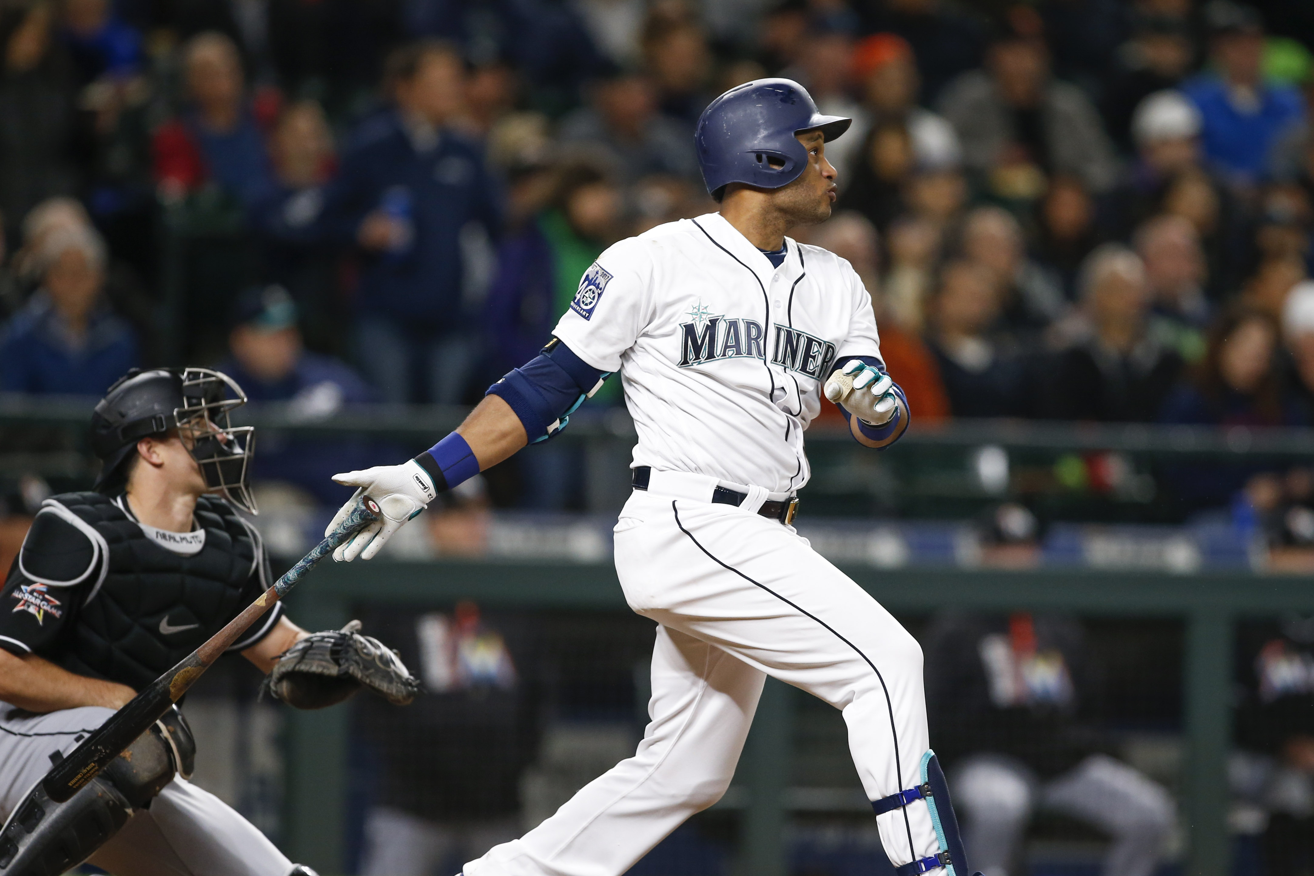 Mariners use power to win fourth straight game | krem.com