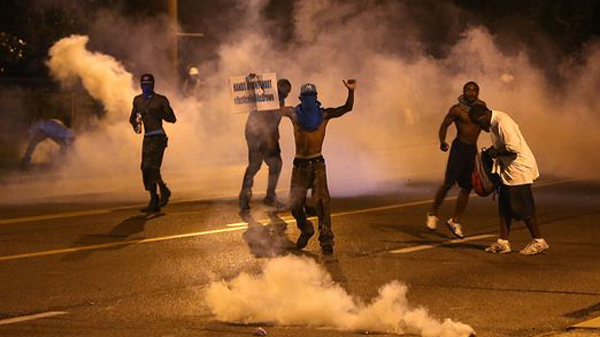 Ferguson riots erupt for 4th night | krem.com