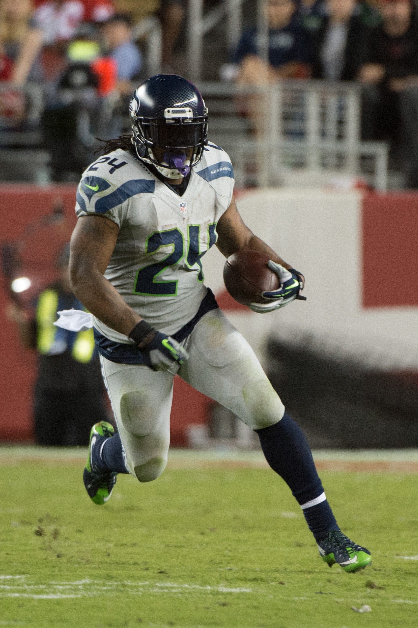 Marshawn Lynch back working out at Seahawks facility | krem.com