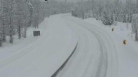 I-90 at Snoqualmie Pass reopens after closing for weather | krem.com