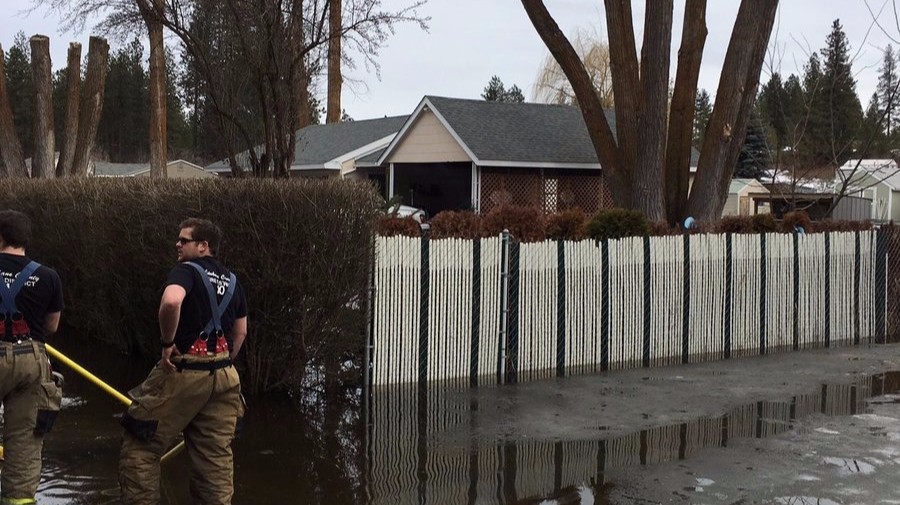 Flooding damages houses in southwest Spokane | krem.com