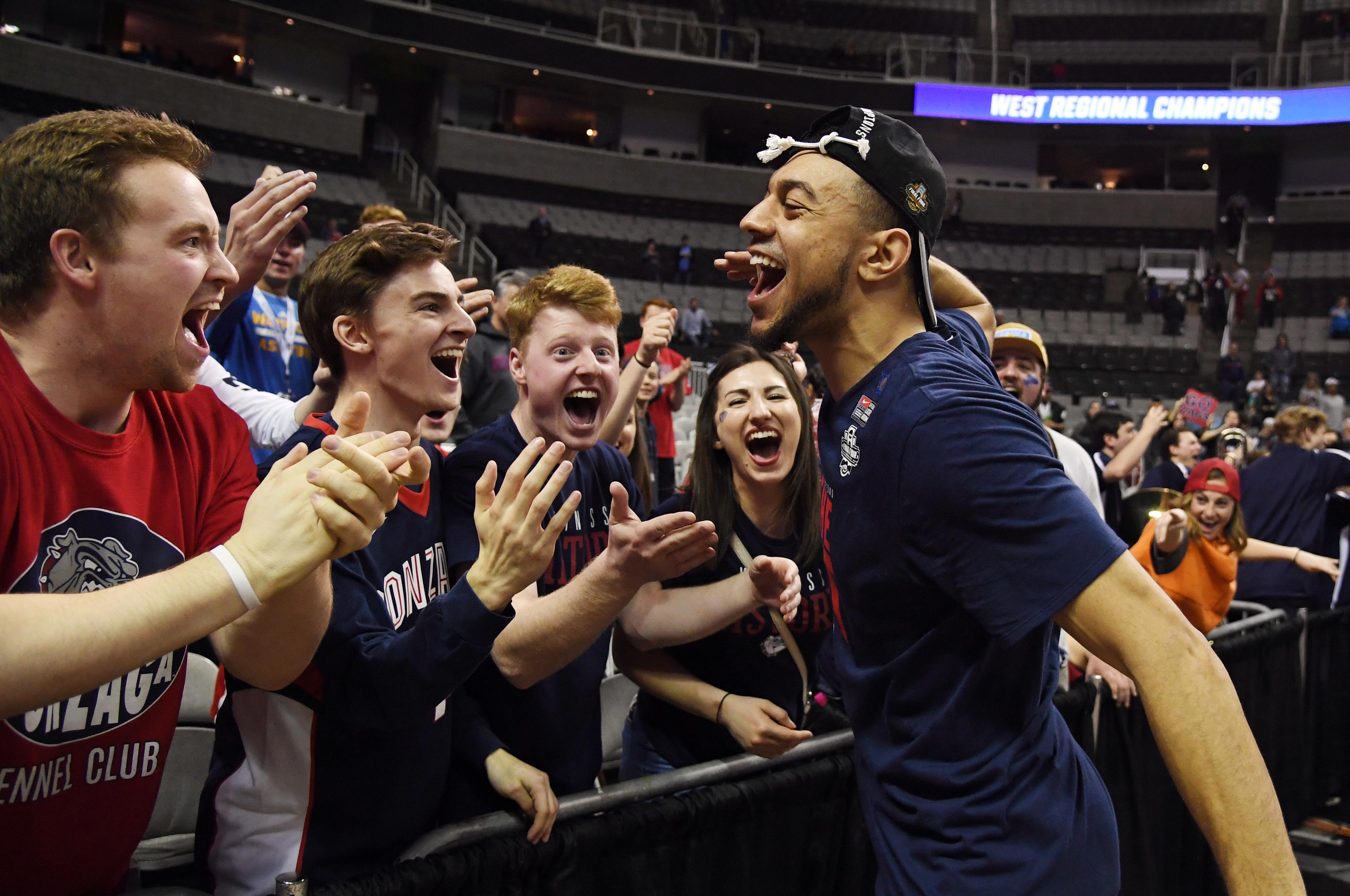 Best Final Four game day tweets | king5.com
