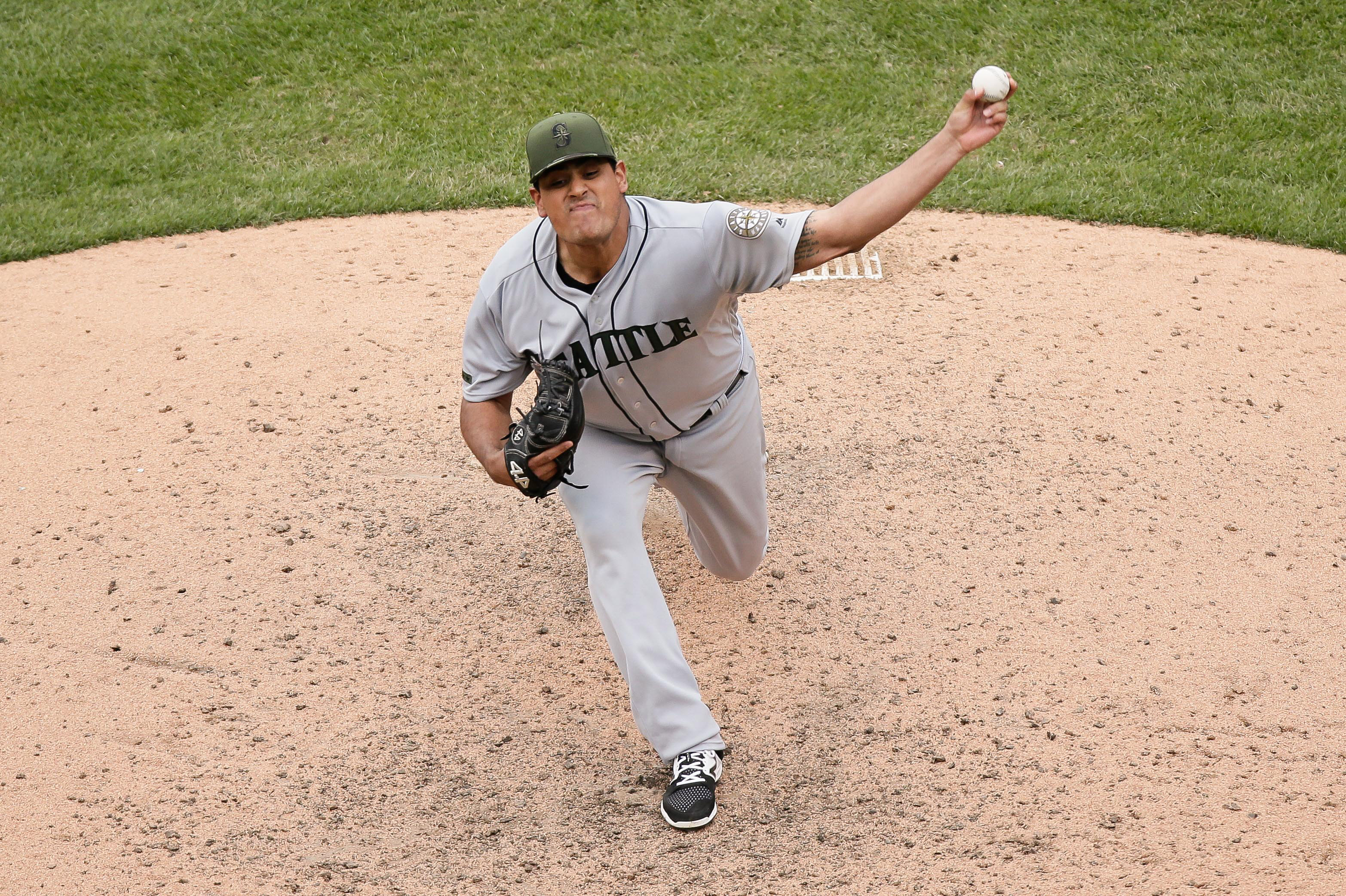Mariners bullpen steps up in narrow win against Colorado | krem.com